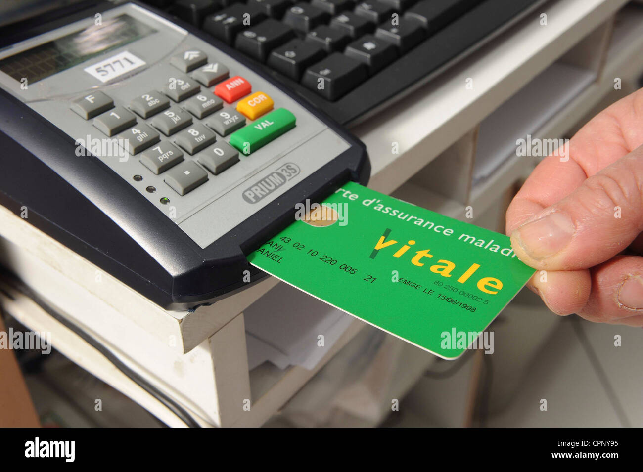 NAT'L HEALTH SERVICE CARD Stock Photo - Alamy