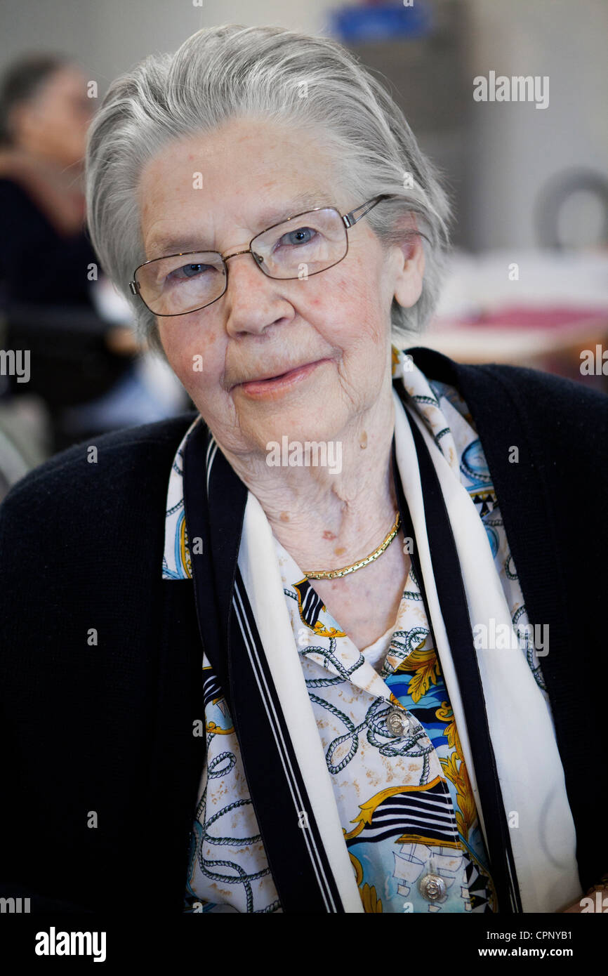 65 year old woman hi-res stock photography and images - Alamy