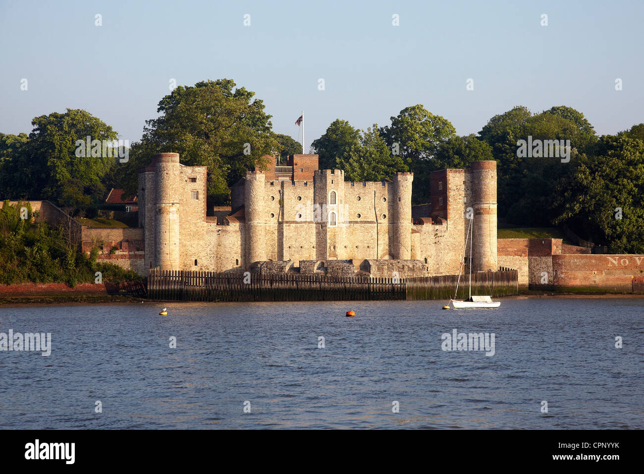 Upnor Castle, River Medway, Kent Stock Photo - Alamy