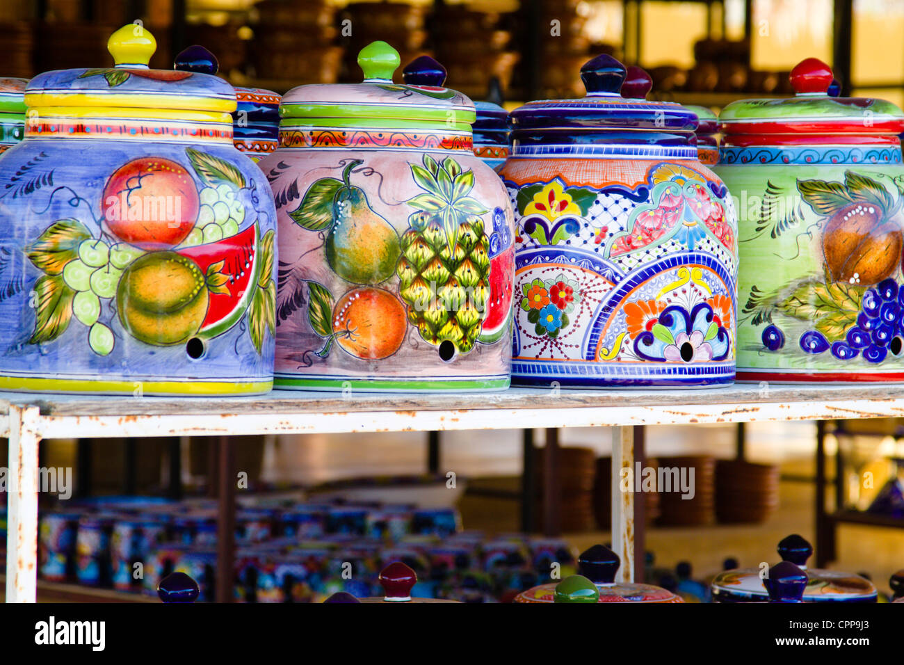 Mexican ceramic pots hi-res stock photography and images - Alamy