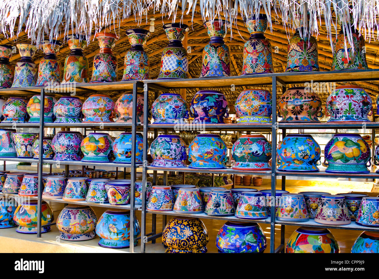 Mexican pottery bowls hi-res stock photography and images - Alamy