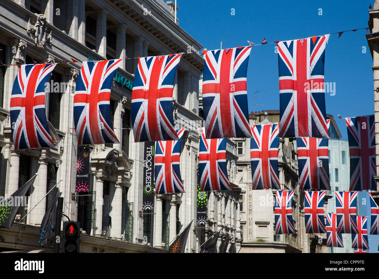 Diamond jubilee union jacks flags hi-res stock photography and images ...