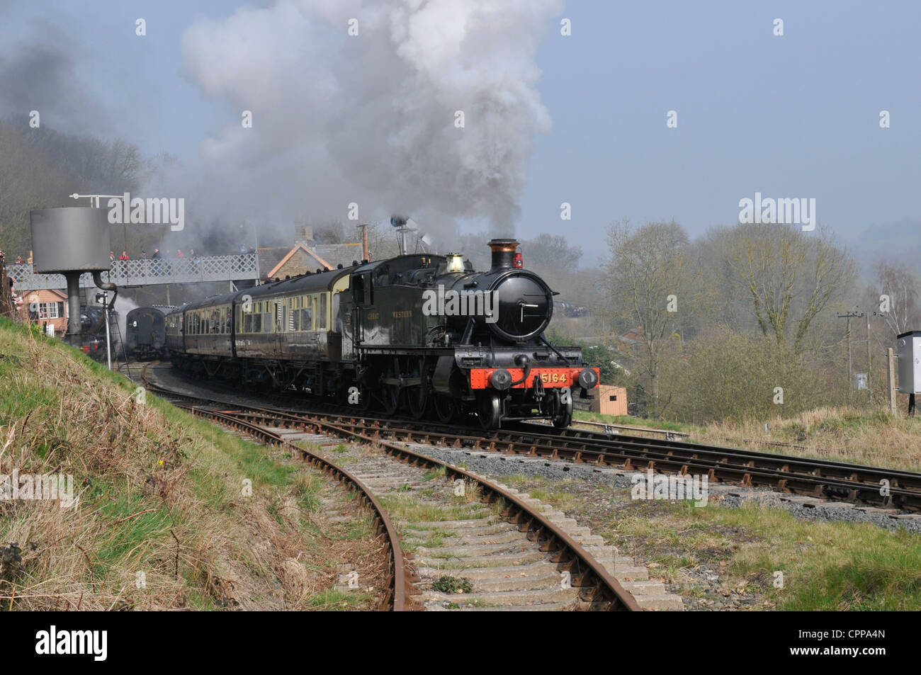 GWR tank engine 5164 pulling out of Highley Station with the local ...
