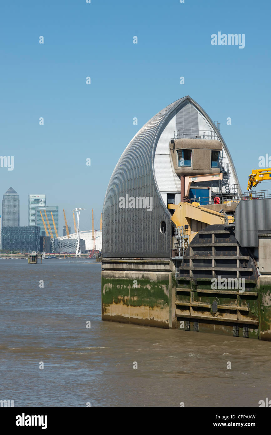 London flood gates hi-res stock photography and images - Alamy