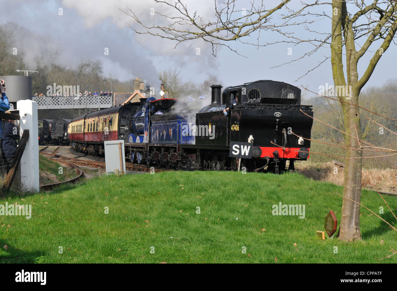 Jinty 47406 & Caledonian 828 double head a passenger train out of ...