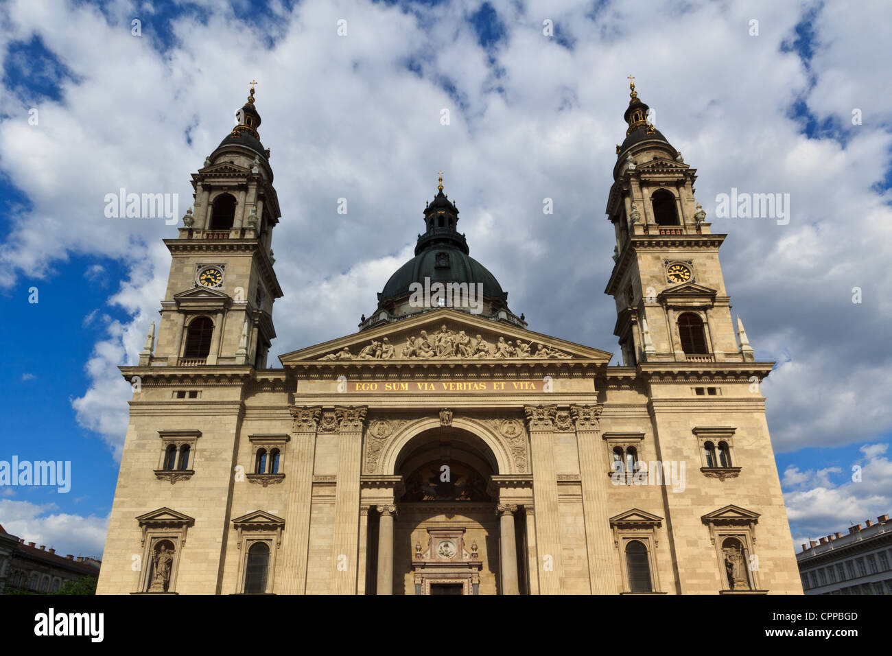 Saint stephans basilica hi-res stock photography and images - Alamy
