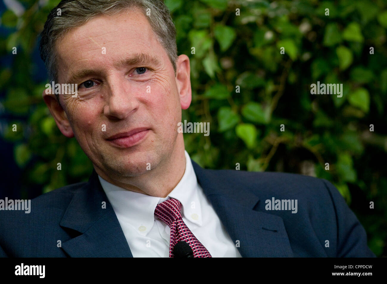 Klaus Kleinfeld, chairman and CEO of Alcoa Inc Stock Photo - Alamy