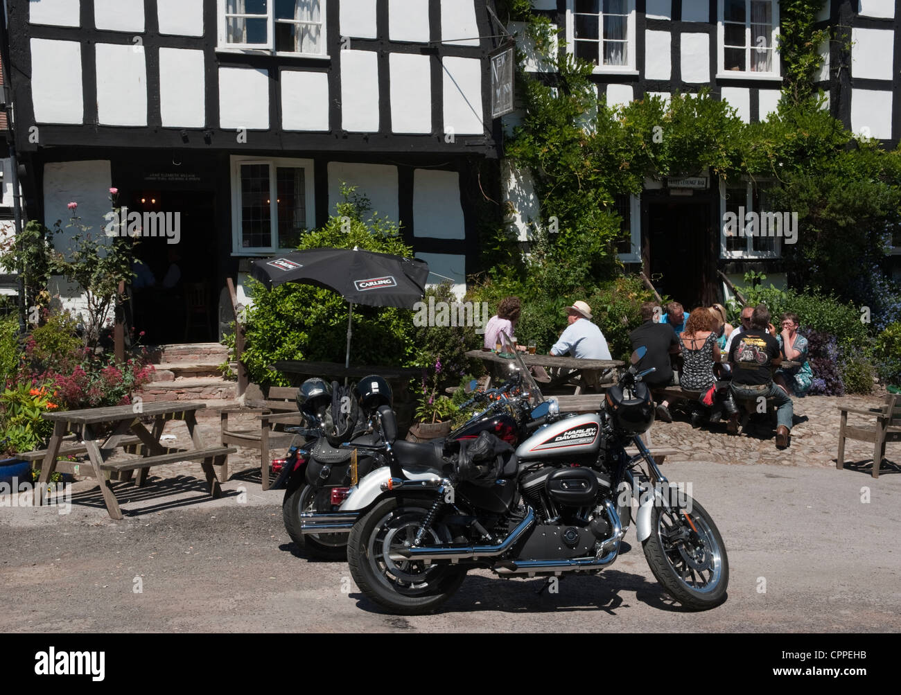 Pembridge pub hi-res stock photography and images - Alamy