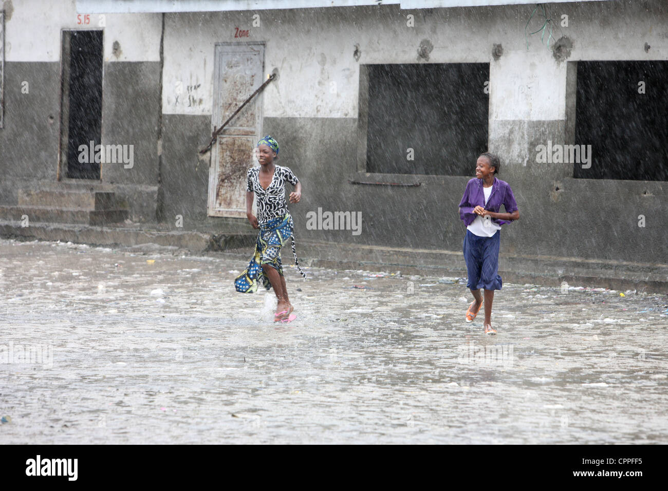 Very old people congo hi-res stock photography and images - Alamy