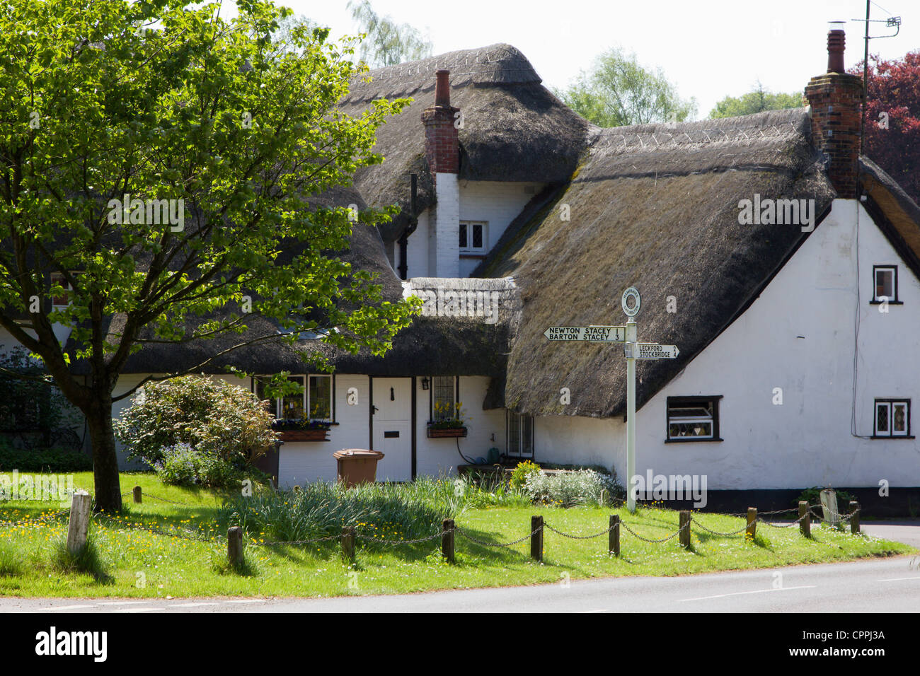 chilbolton village hampshire england uk Stock Photo - Alamy