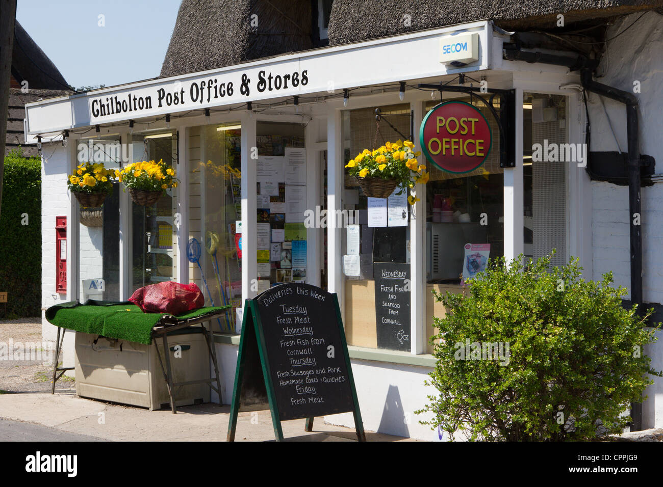 Chilbolton village hi-res stock photography and images - Alamy