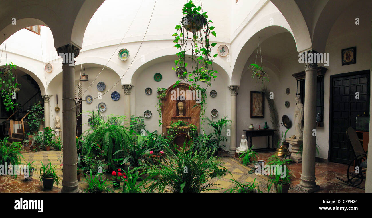Panorama garden design courtyard hi-res stock photography and images ...