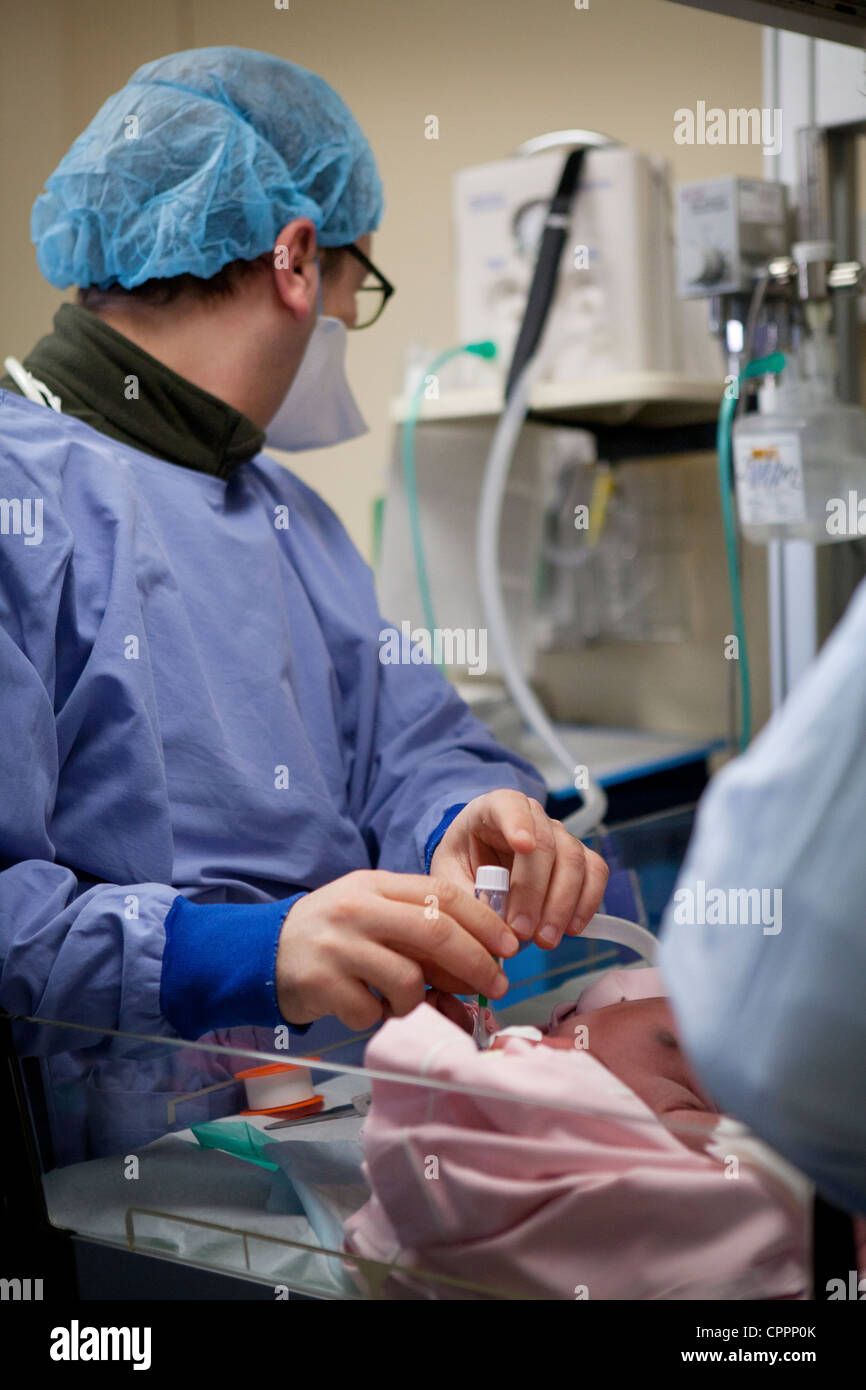 EMERGENCY CASE PEDIATRIC Stock Photo - Alamy