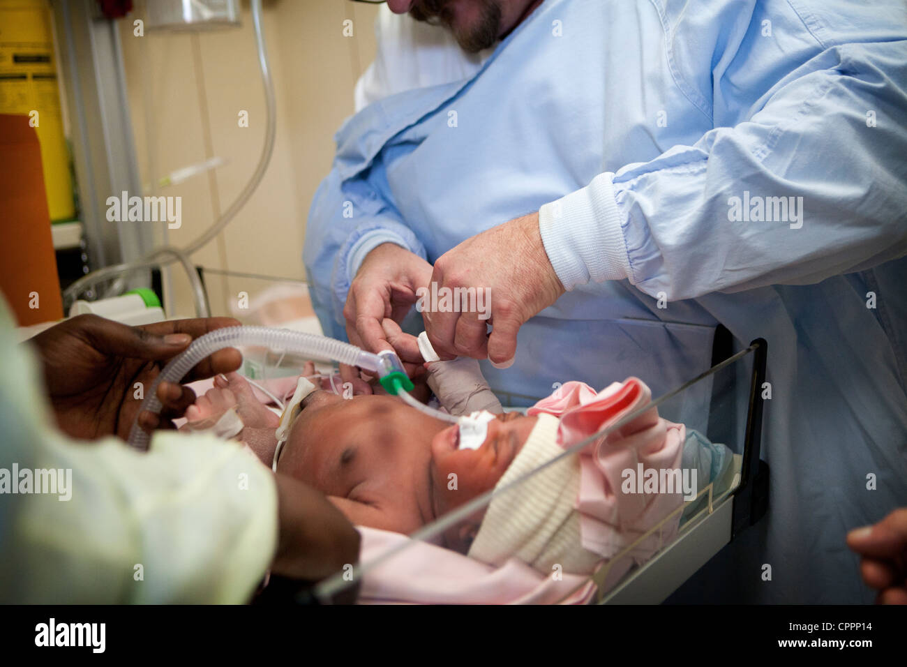 Resuscitation tables hi-res stock photography and images - Alamy