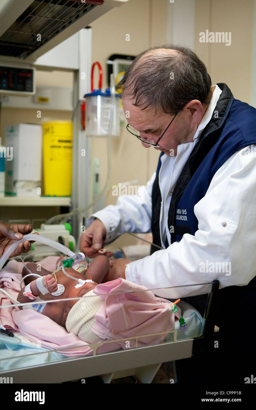 EMERGENCY CASE PEDIATRIC Stock Photo - Alamy