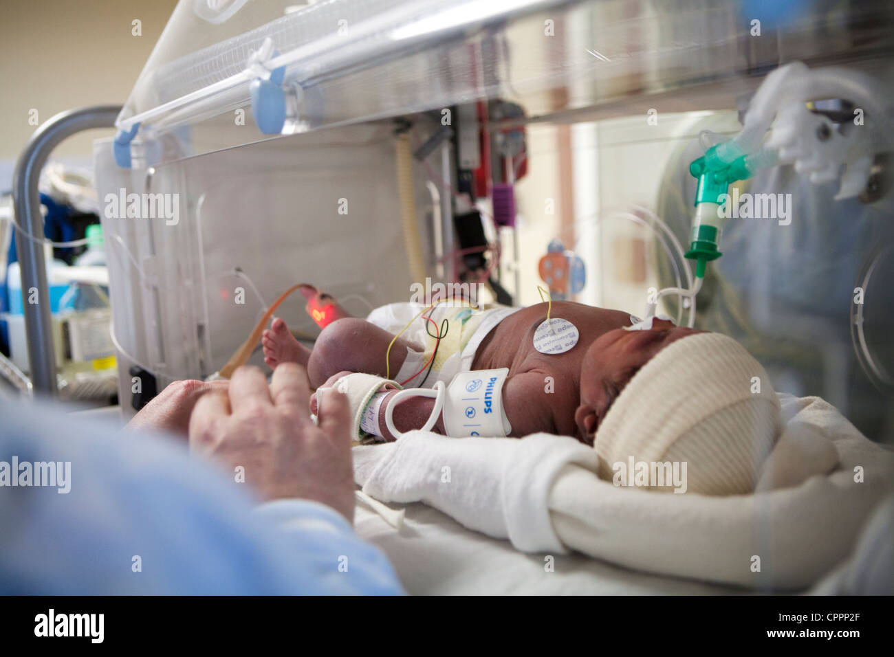 Pediatric Icu High Resolution Stock Photography and Images - Alamy