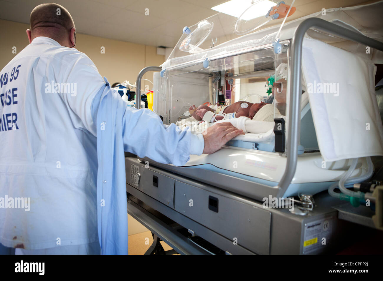 EMERGENCY CASE PEDIATRIC Stock Photo - Alamy