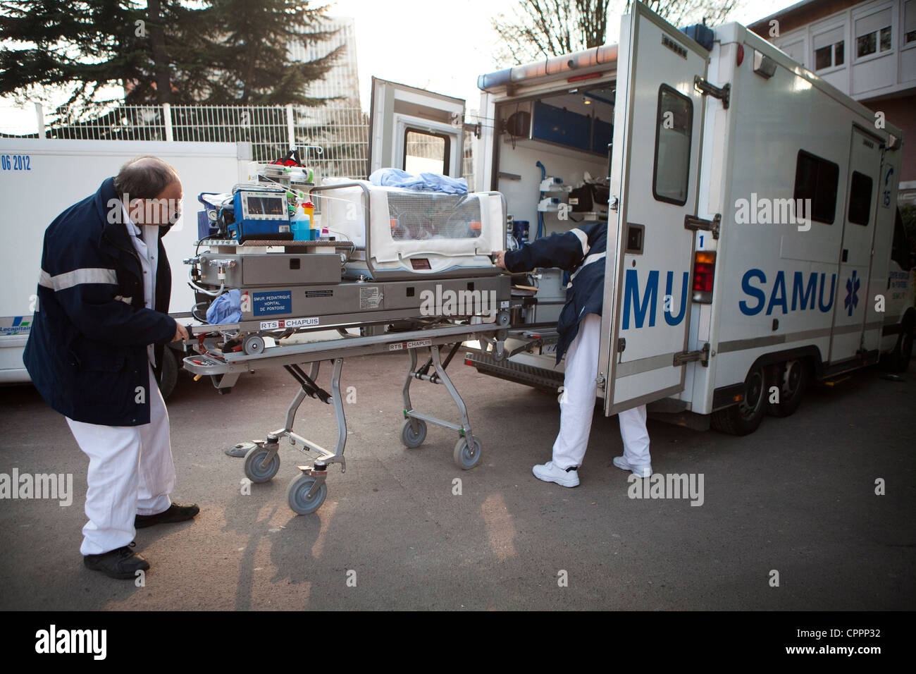 EMERGENCY CASE PEDIATRIC Stock Photo - Alamy
