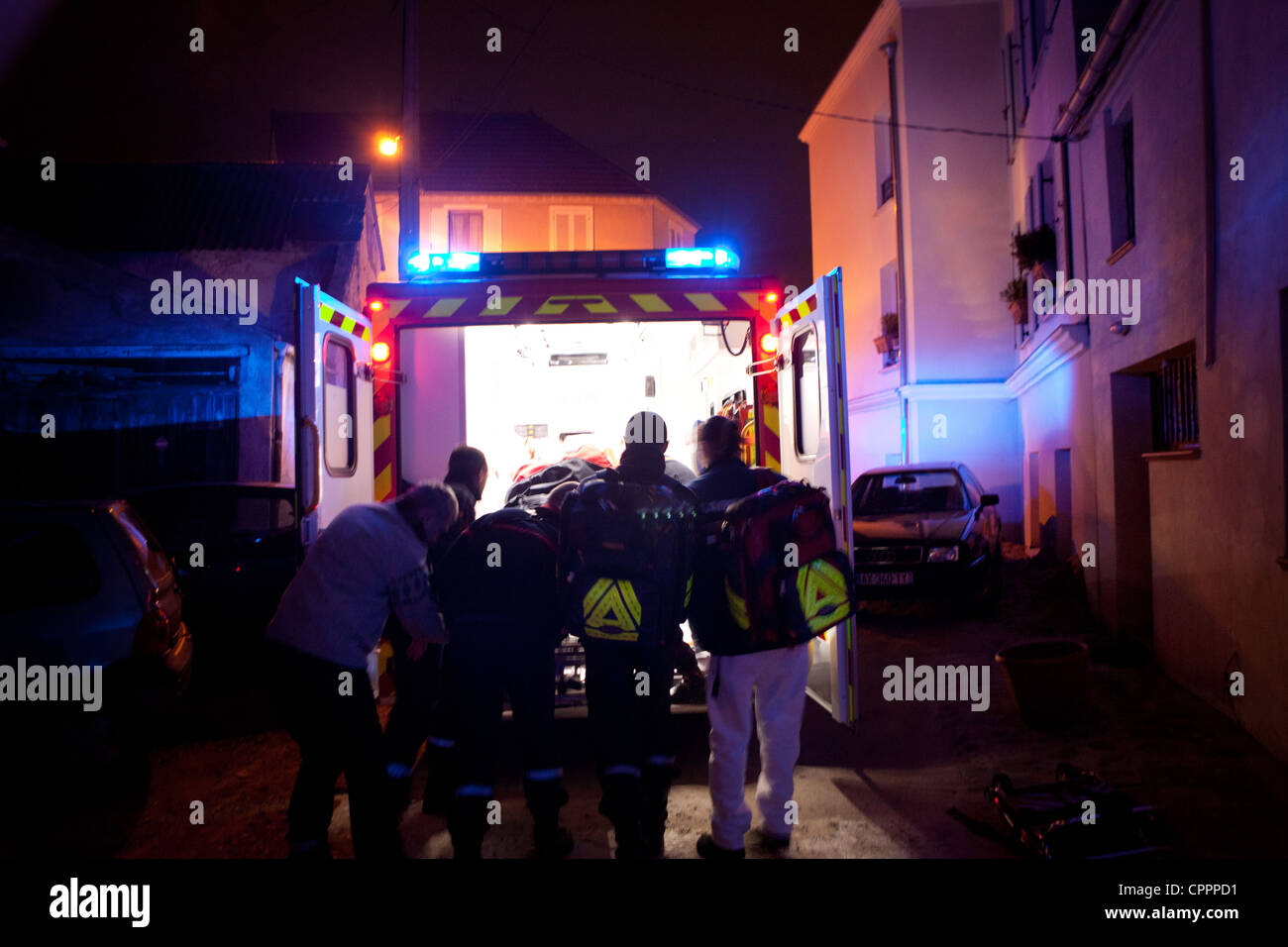 Crew transportation vehicles hi-res stock photography and images - Alamy