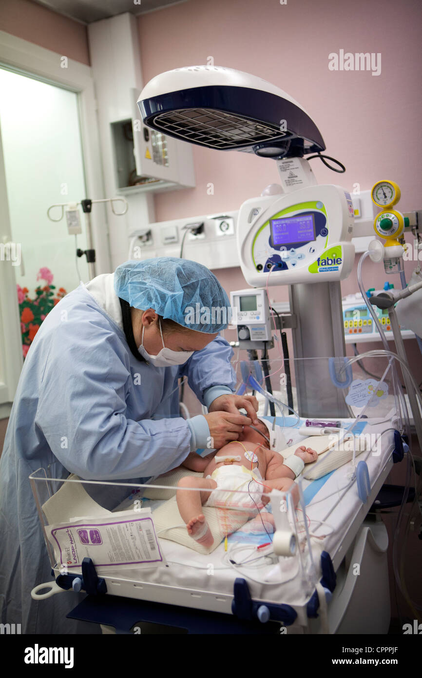 EMERGENCY CASE PEDIATRIC Stock Photo - Alamy