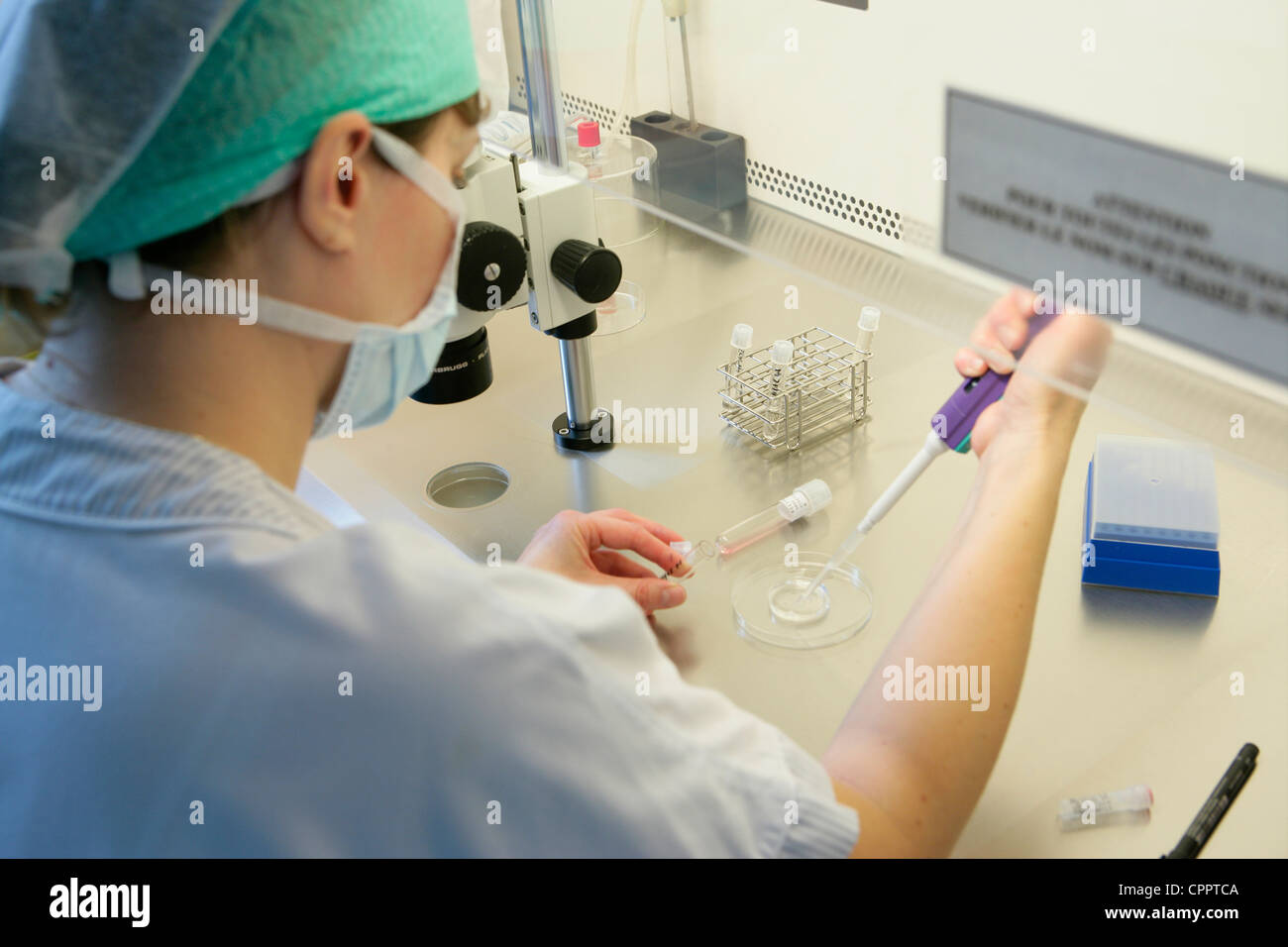 Icsi hi-res stock photography and images - Alamy