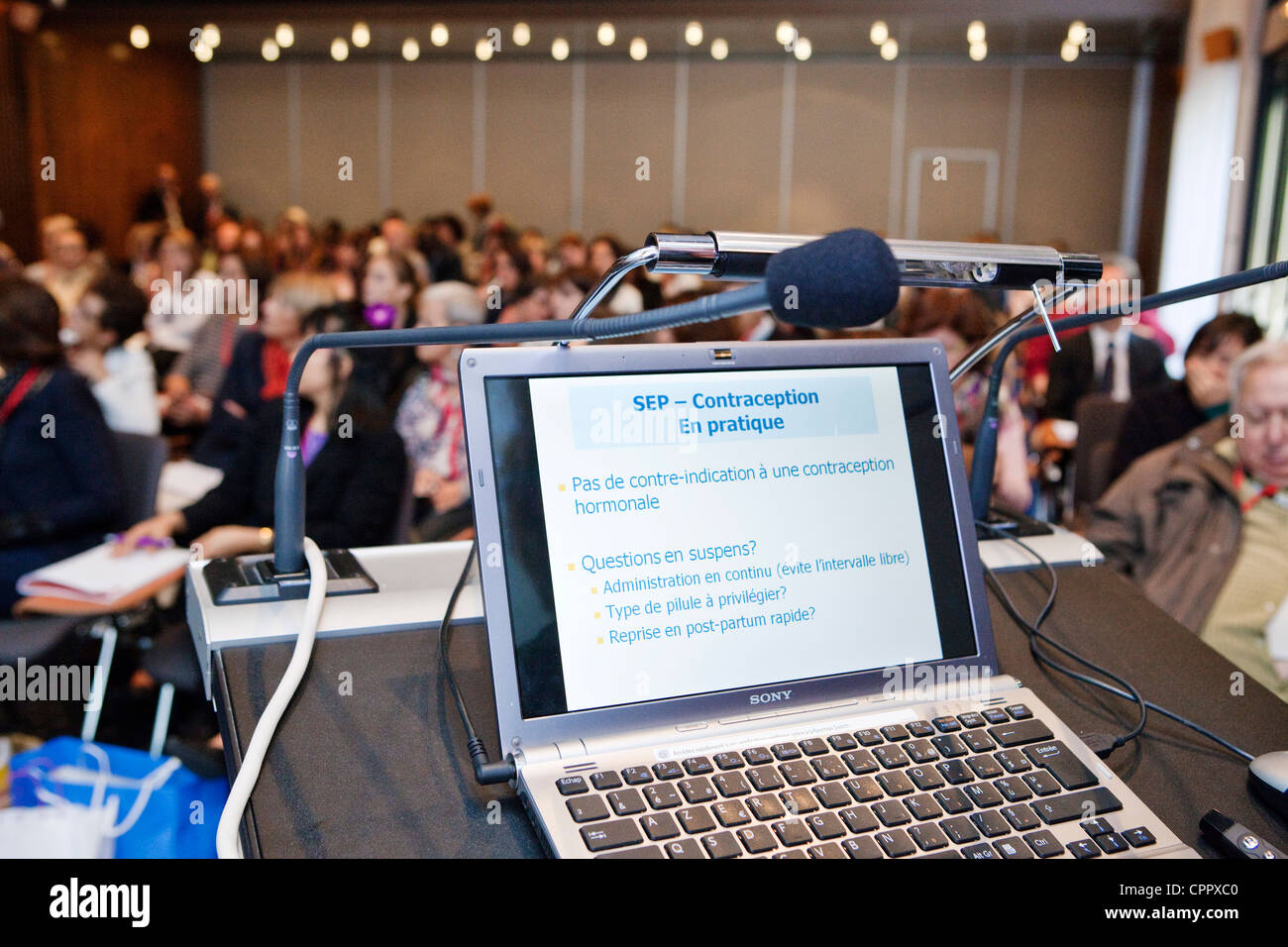 Medical congress hi-res stock photography and images - Alamy