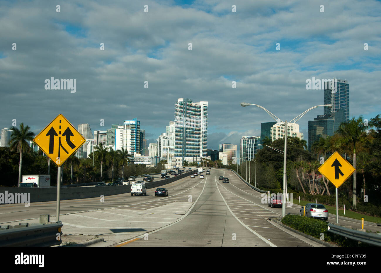 Approach road hi-res stock photography and images - Alamy