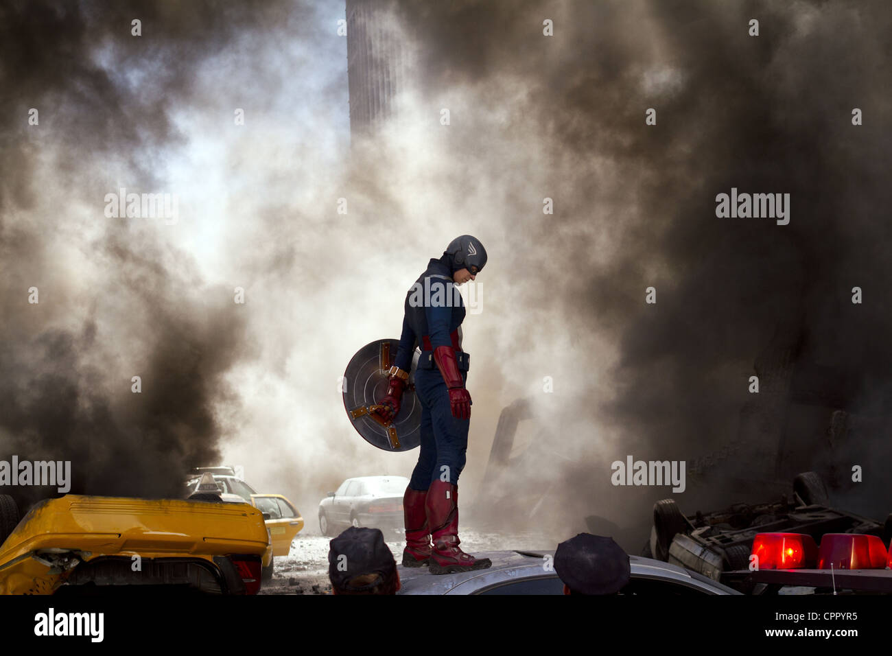 Captain america chris evans shield hi-res stock photography and images ...