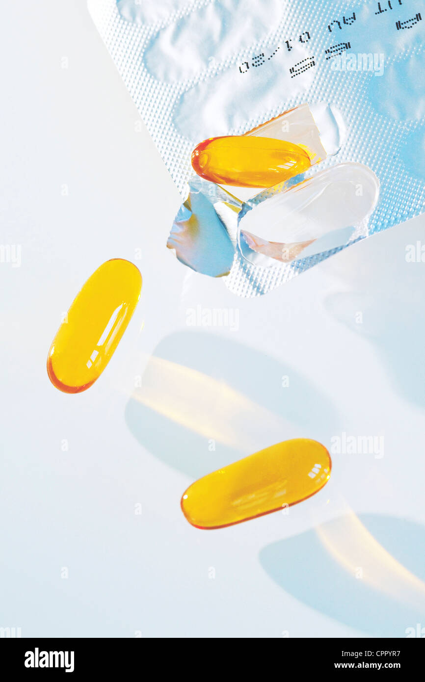 Supplement packaging hi-res stock photography and images - Alamy