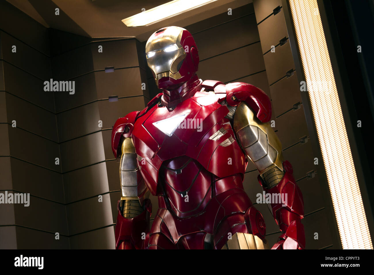 The avengers 2012 iron man hi-res stock photography and images - Alamy