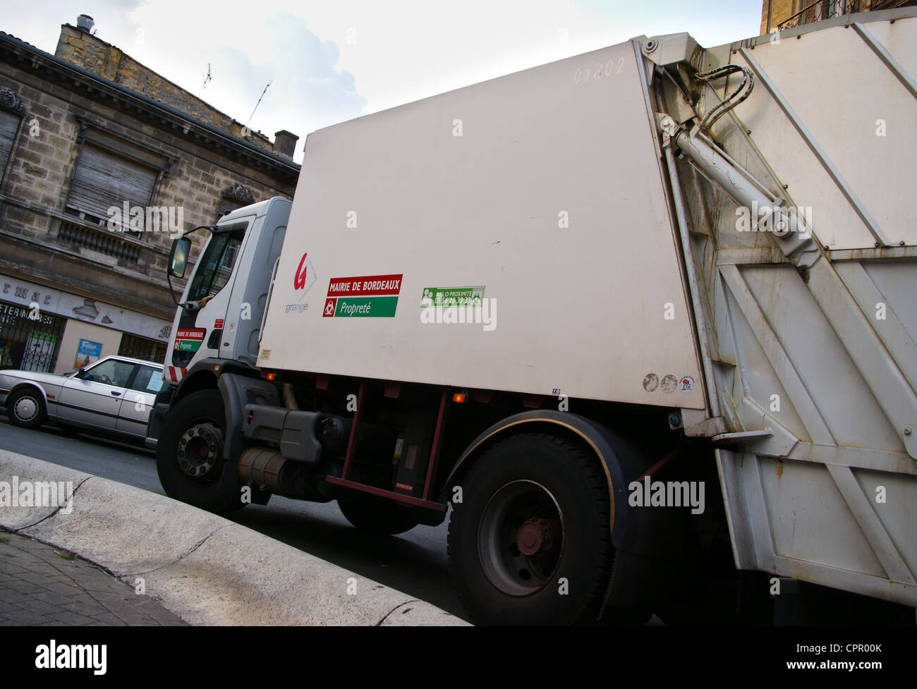 Disposal lorry hi-res stock photography and images - Alamy
