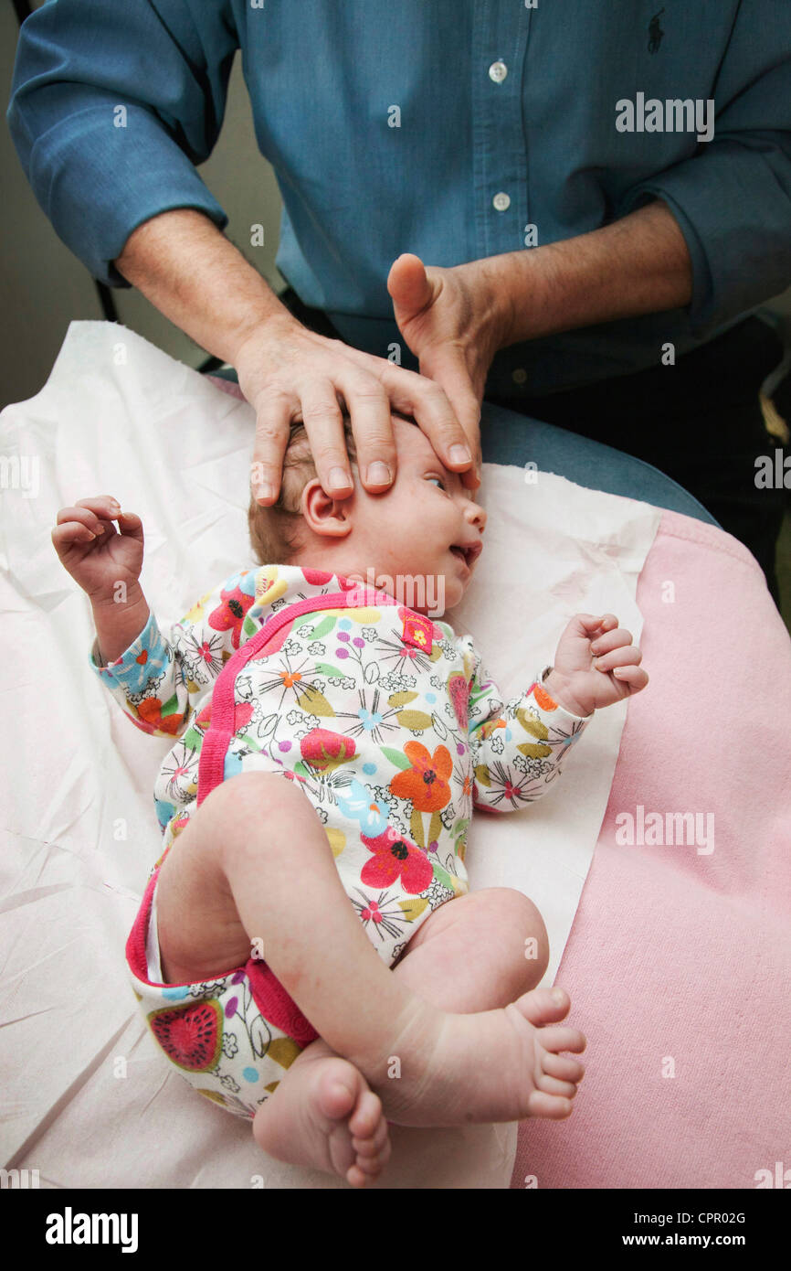 Osteopathic hi-res stock photography and images - Alamy