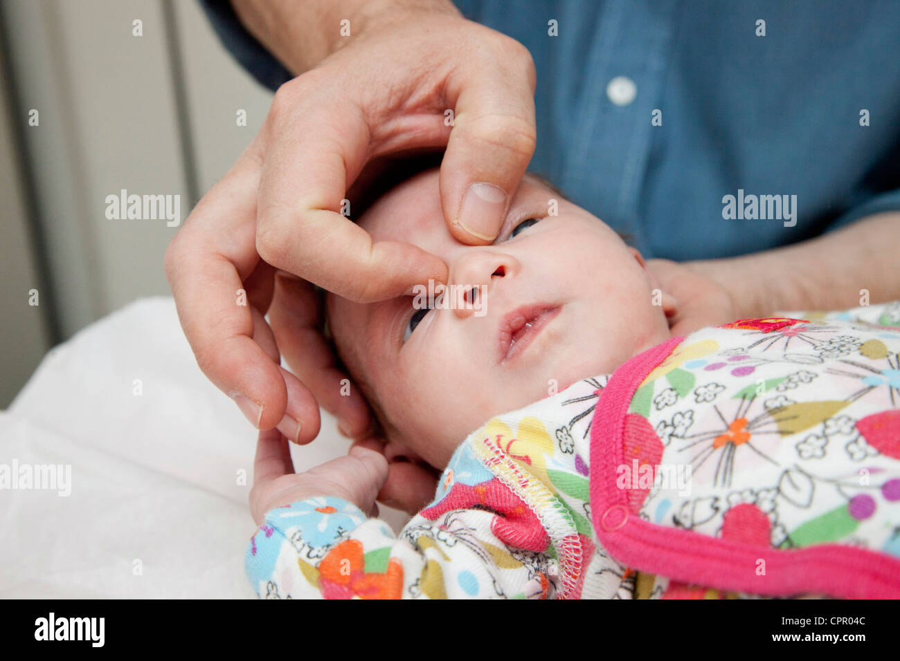 OSTEOPATHIC TREATMENT OF INFANT Stock Photo - Alamy