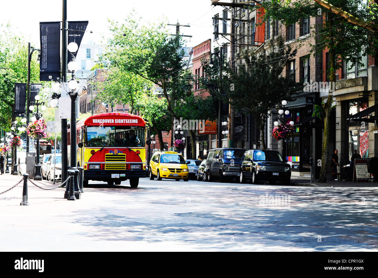 Downtown vancouver street hi-res stock photography and images - Alamy
