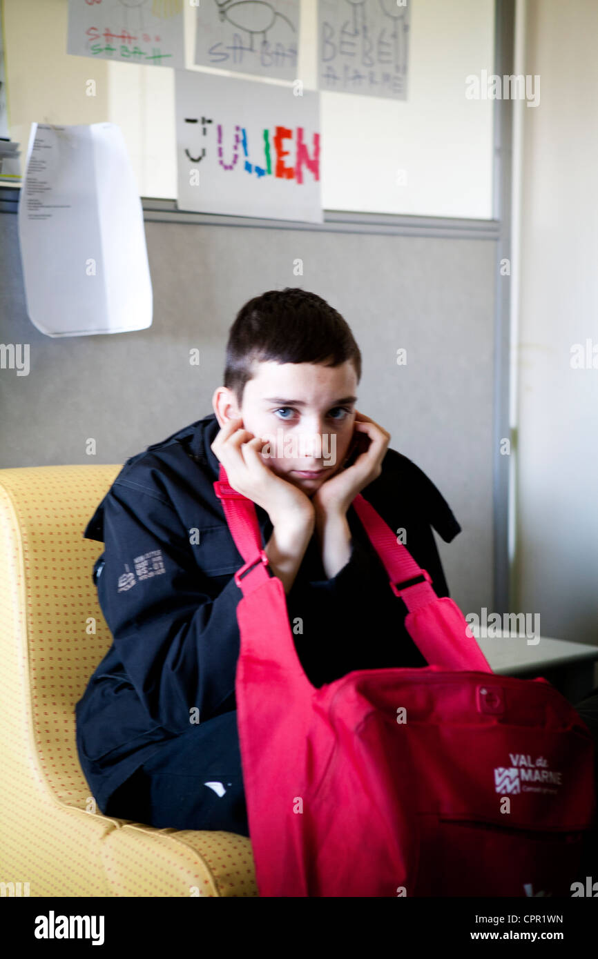 Autistic teenagers hi-res stock photography and images - Alamy