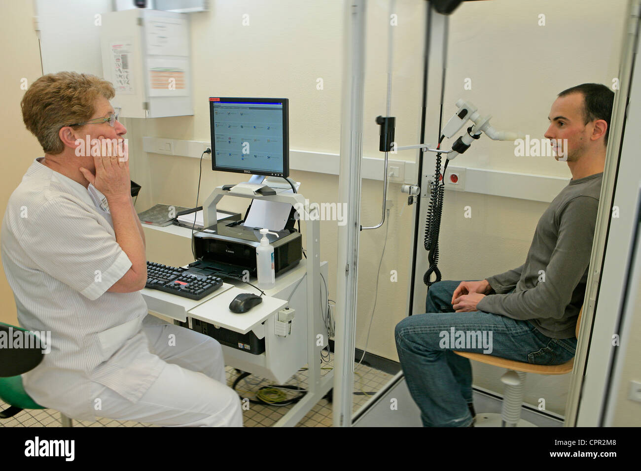 Plethysmograph hi-res stock photography and images - Alamy