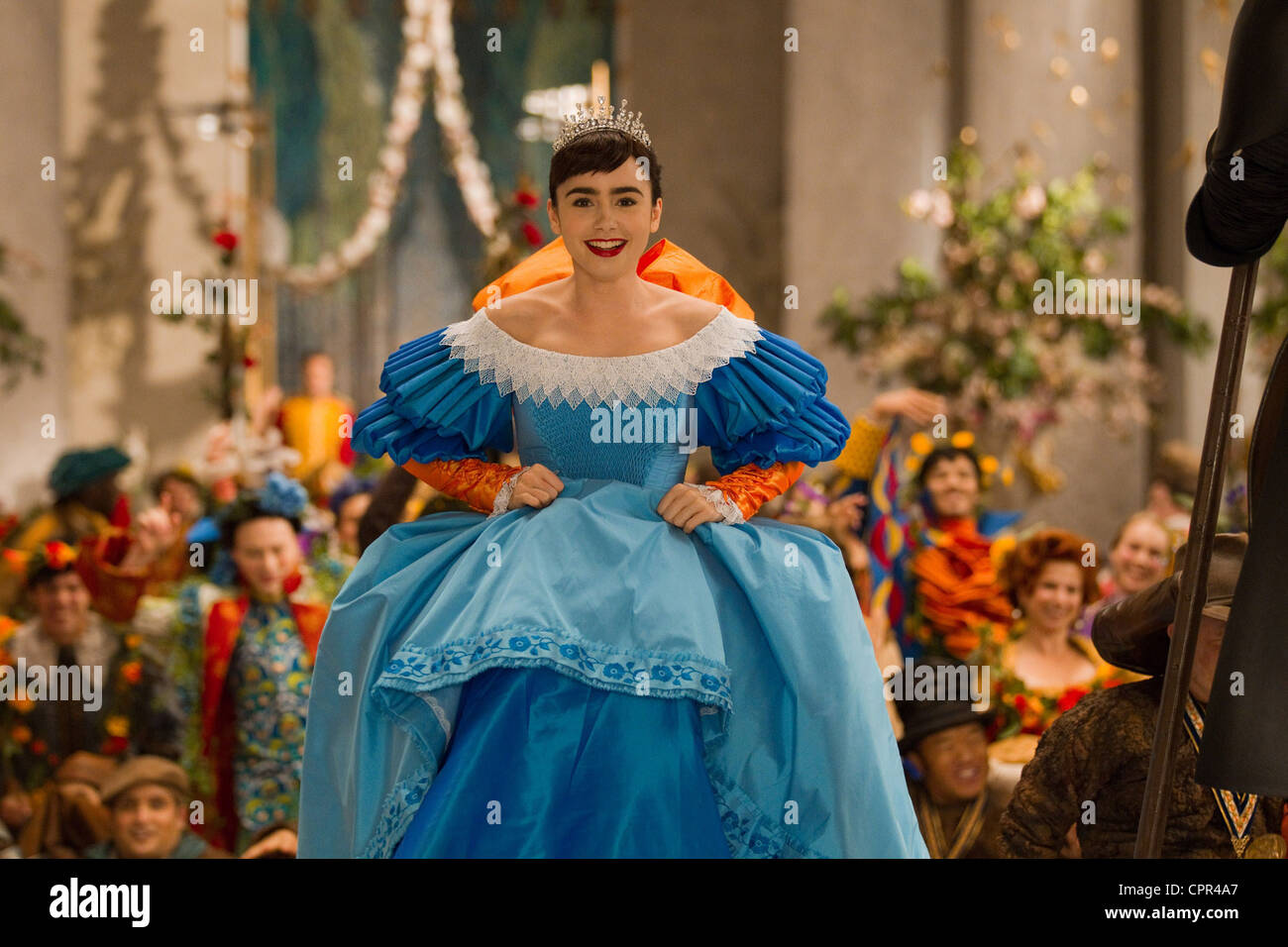 Snow white lily collins hi-res stock photography and images - Alamy