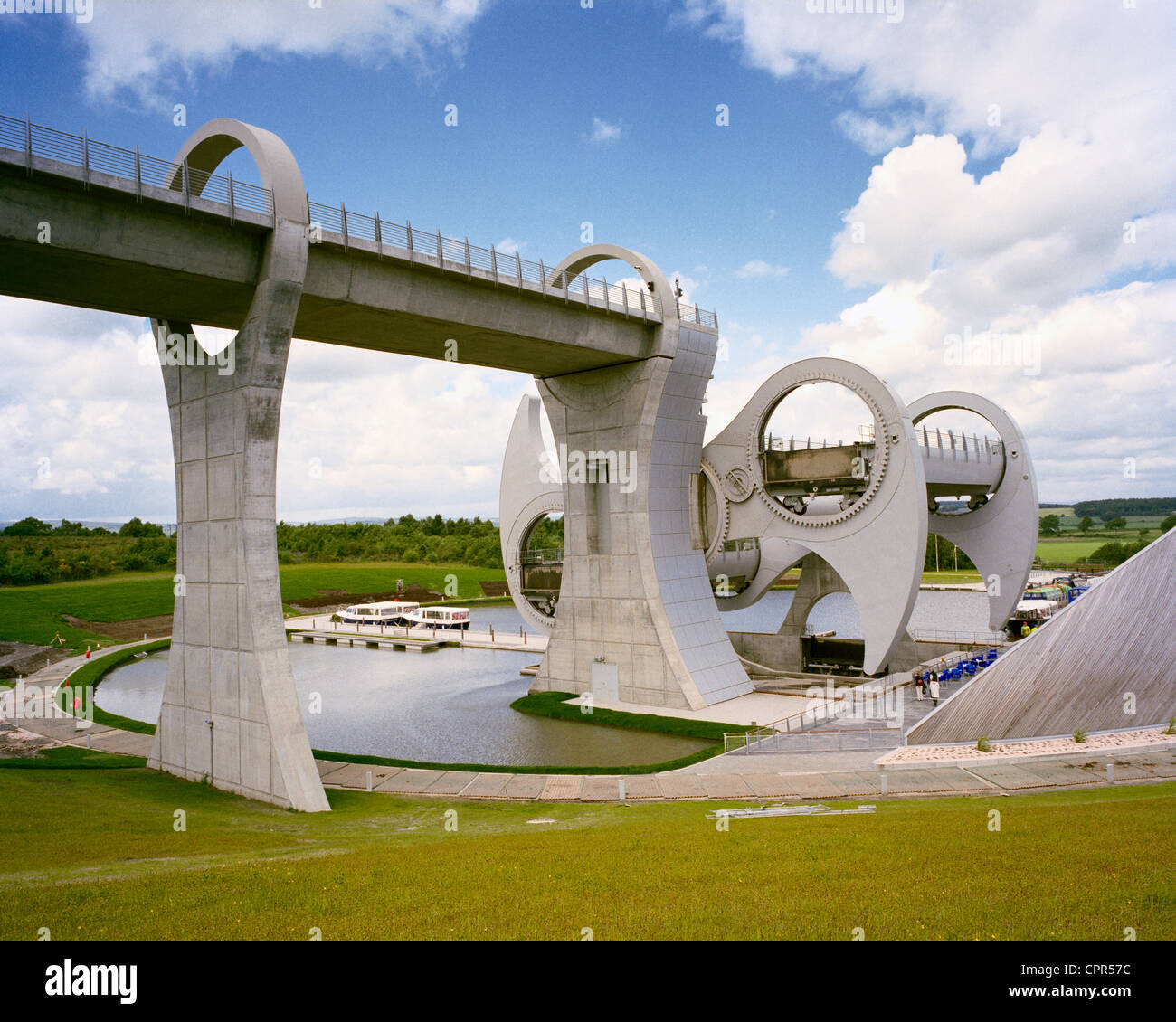 Falkirk Wheel Scotland in rotation Stock Photo - Alamy