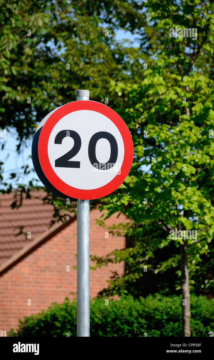 Maximum speed limit hi-res stock photography and images - Alamy