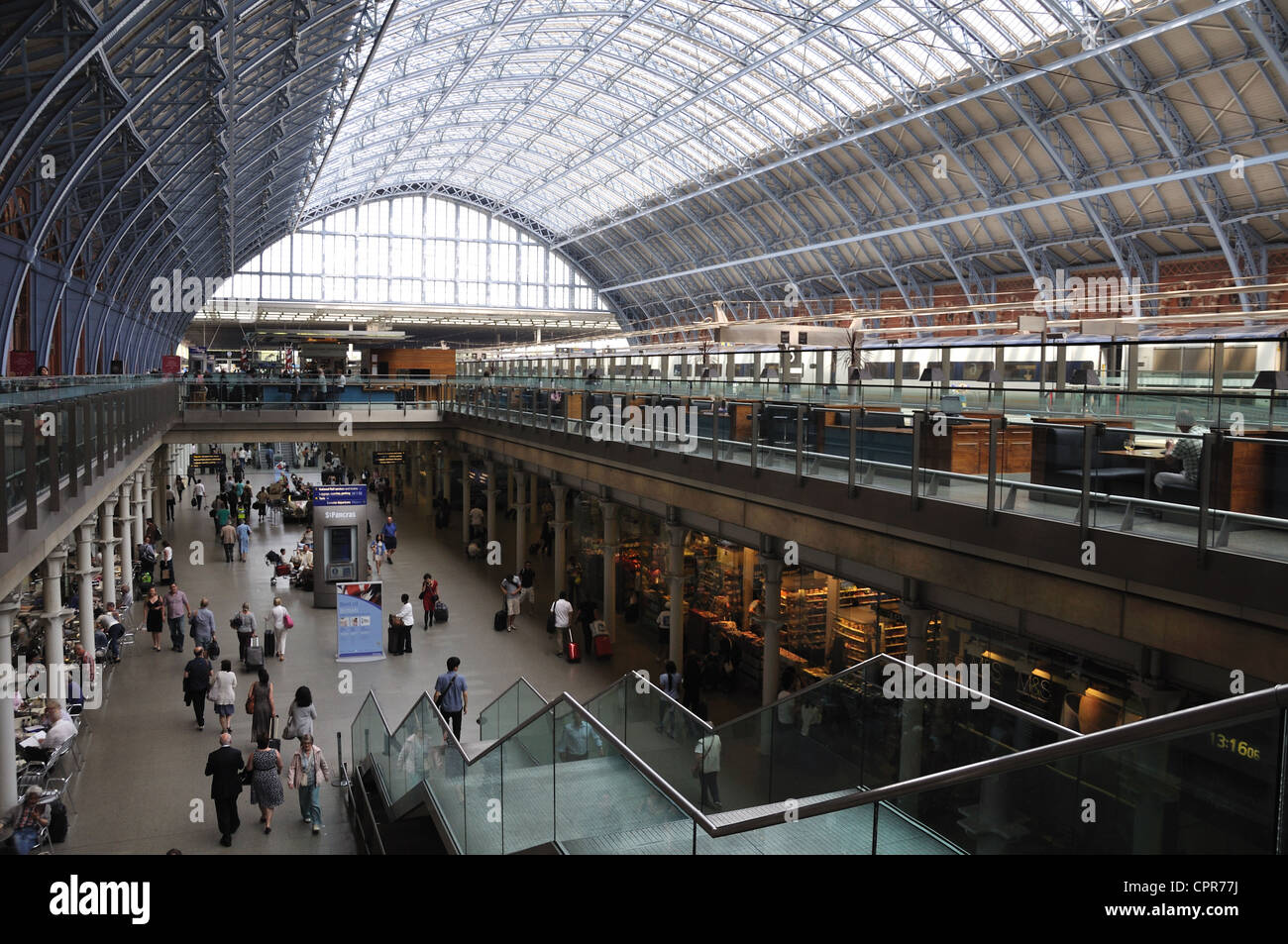 St Pancras International Rail Station Stock Photo - Alamy