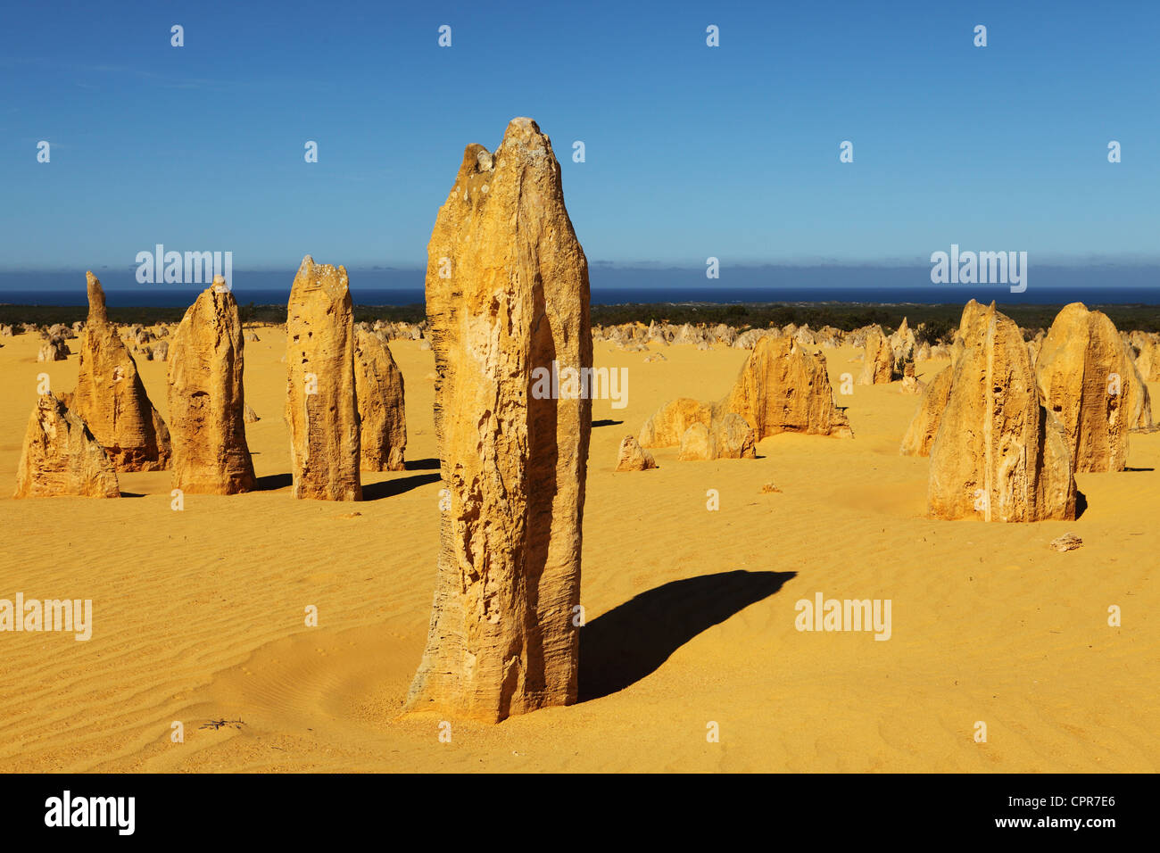 Pinnacles desert rock formation hi-res stock photography and images - Alamy
