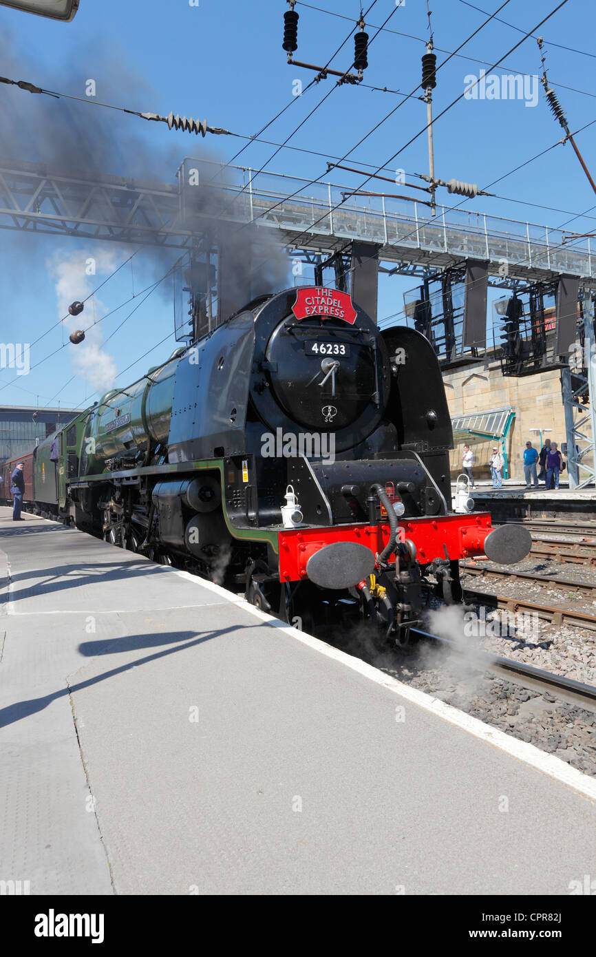 LMS Princess Coronation Class 6233 Duchess of Sutherland steam train at ...