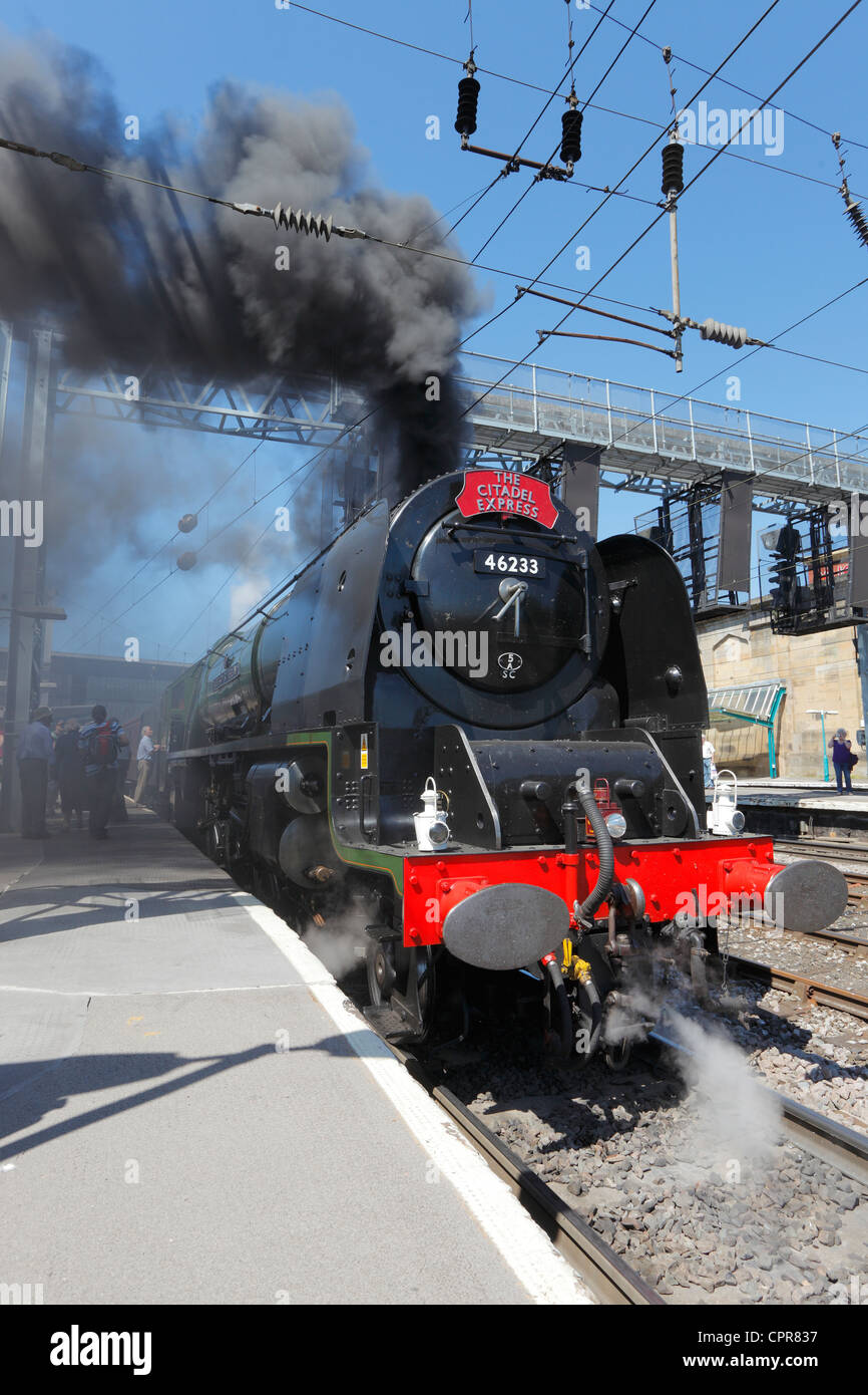 LMS Princess Coronation Class 6233 Duchess of Sutherland steam train at ...