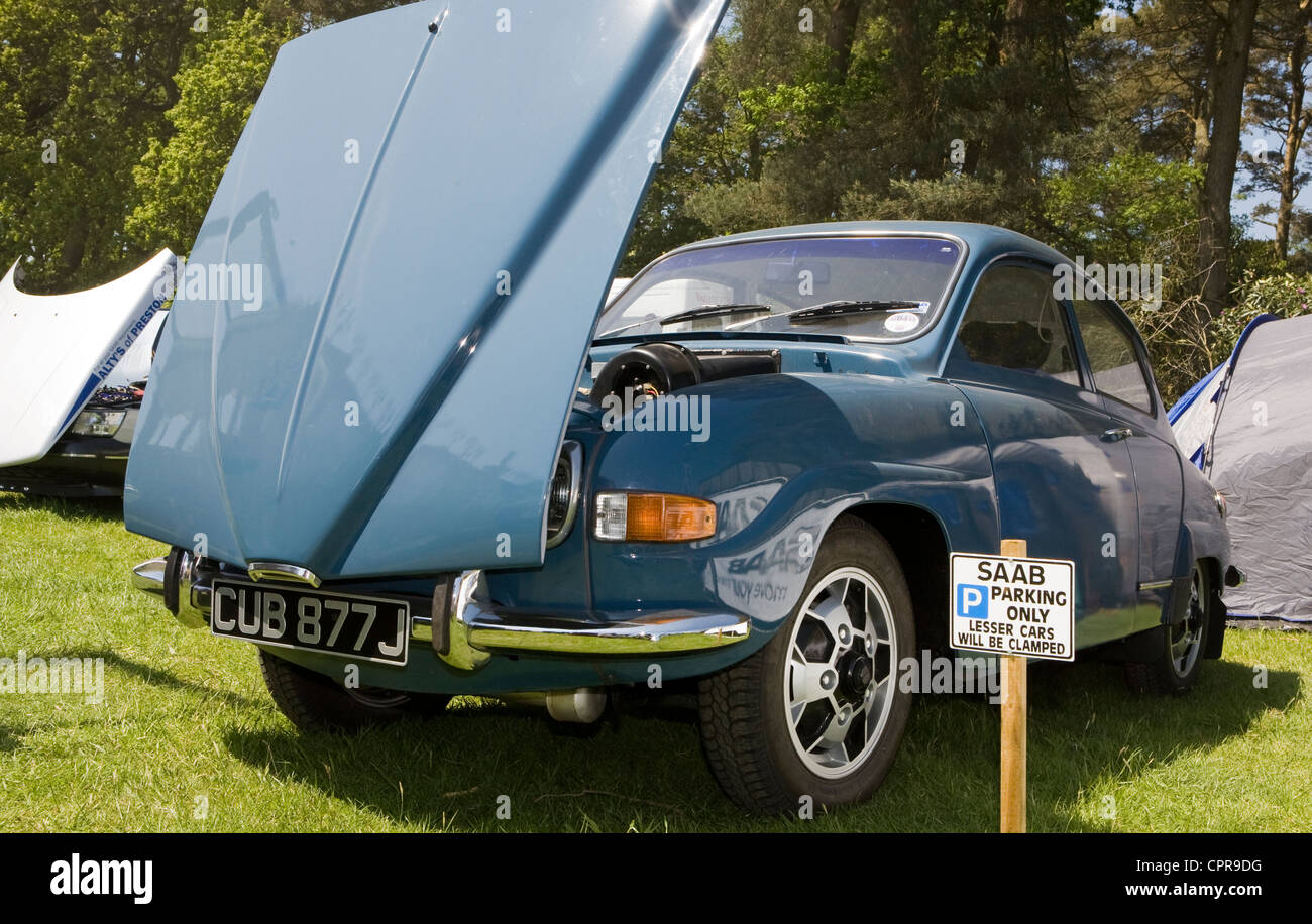 1971 blue SAAB 96 1498cc; Vintage Vehicles on display at the Chipping ...
