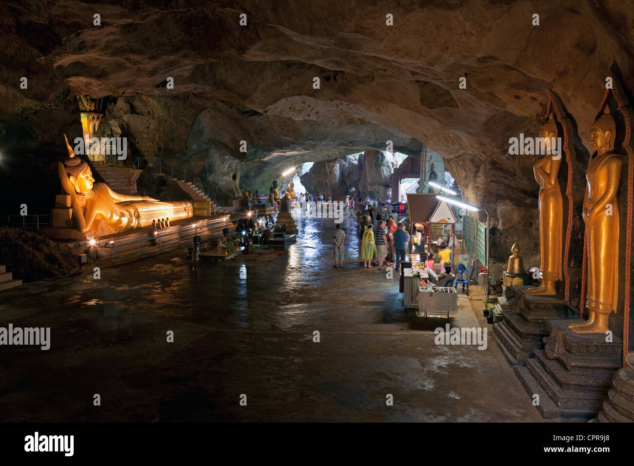 'Dark Cave', Wat Tham Suwankhuha (Heaven Grotto Temple), Phang-Nga ...