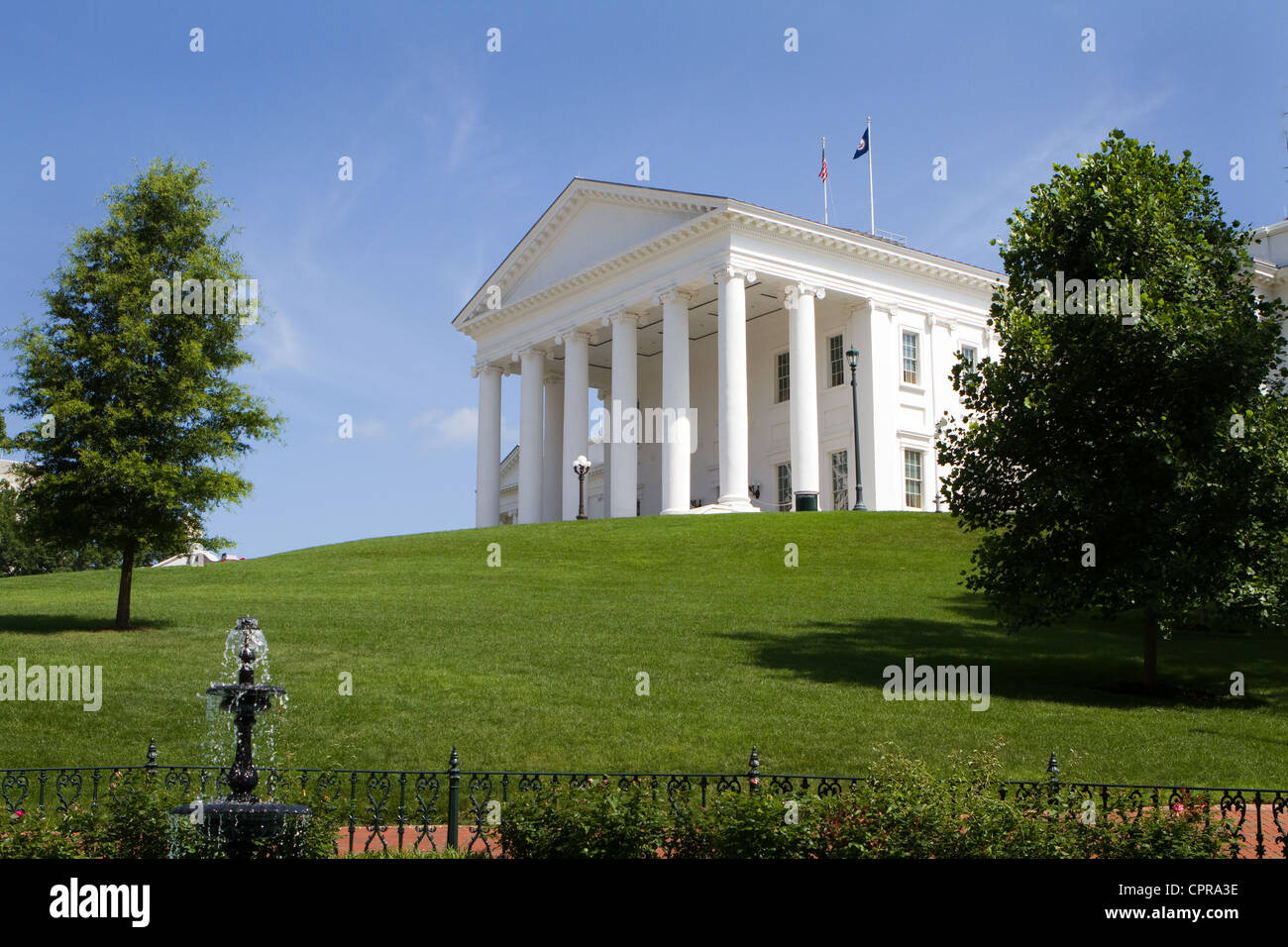 Virginia capitol building in Richmond, Virginia, USA with the state ...