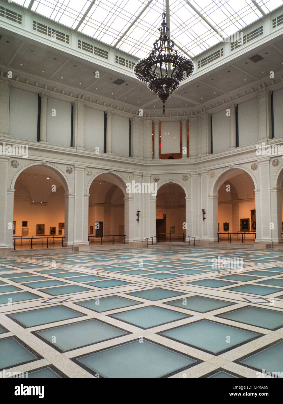 Brooklyn museum building hi-res stock photography and images - Alamy