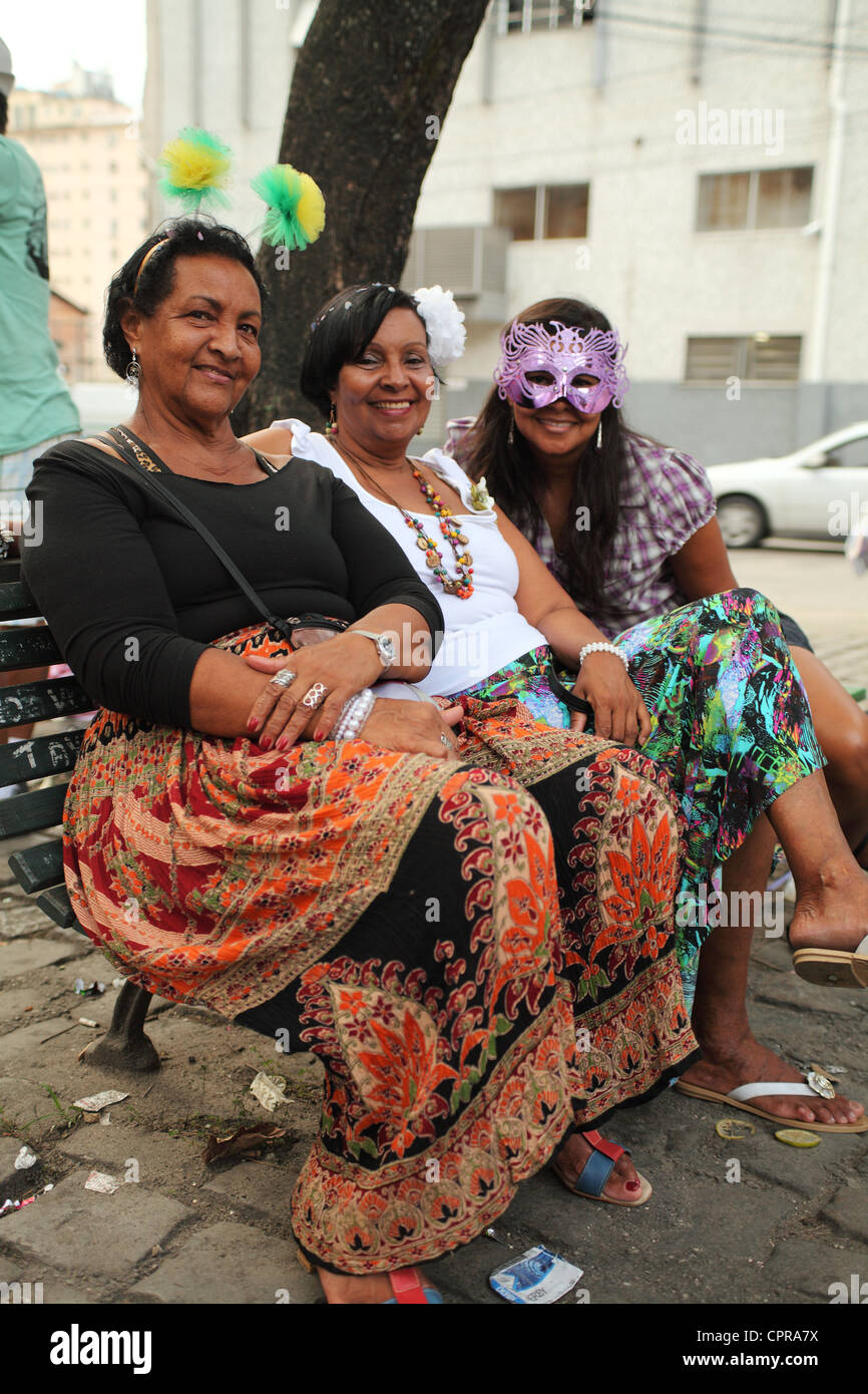 3 generations of family hi-res stock photography and images - Alamy