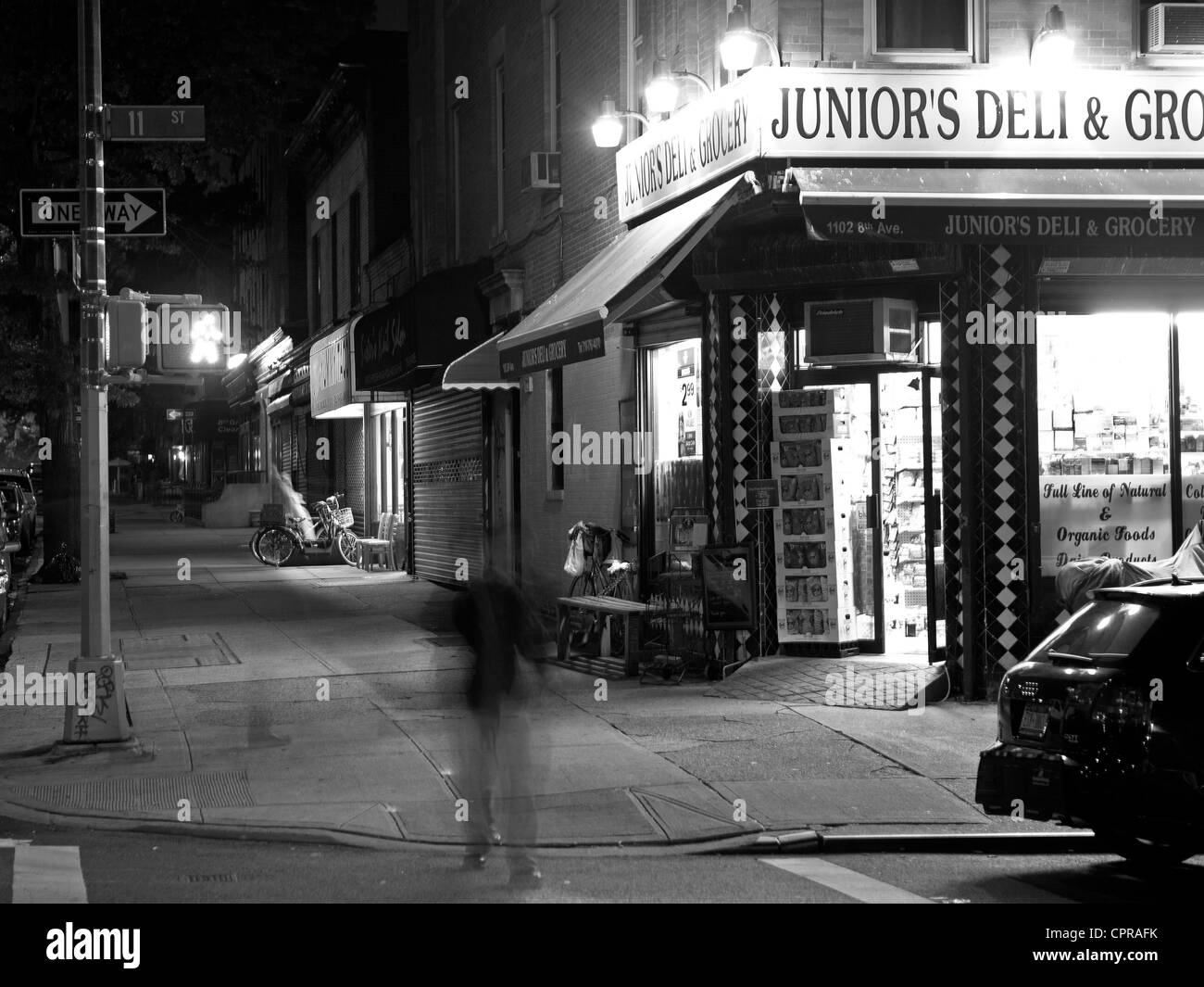 Street Corner Night Stock Photos & Street Corner Night Stock Images - Alamy