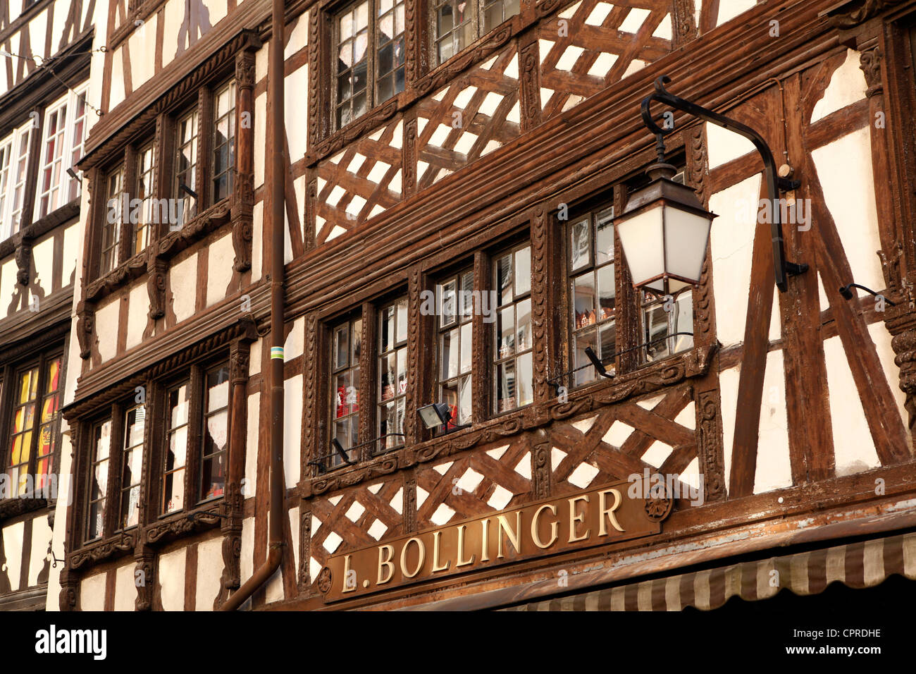 Wood house strasbourg alsace hi-res stock photography and images - Alamy